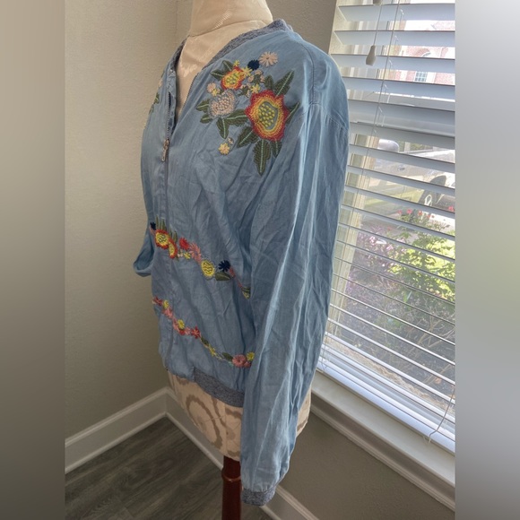 Gianni Bini | Jackets & Coats | Nwot Gb Chambray Colorful Embroidered ...